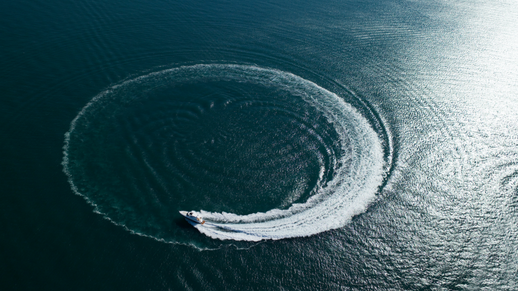 Making the right waves - Boating Etiquette - Riviera Sydney Lifestyle